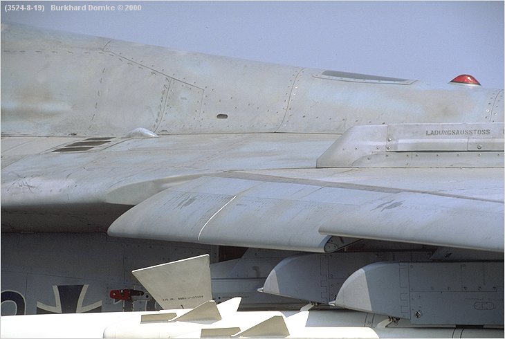 Aircraft in Detail - MAPO MiG-29 Fulcrum Walkaround Images