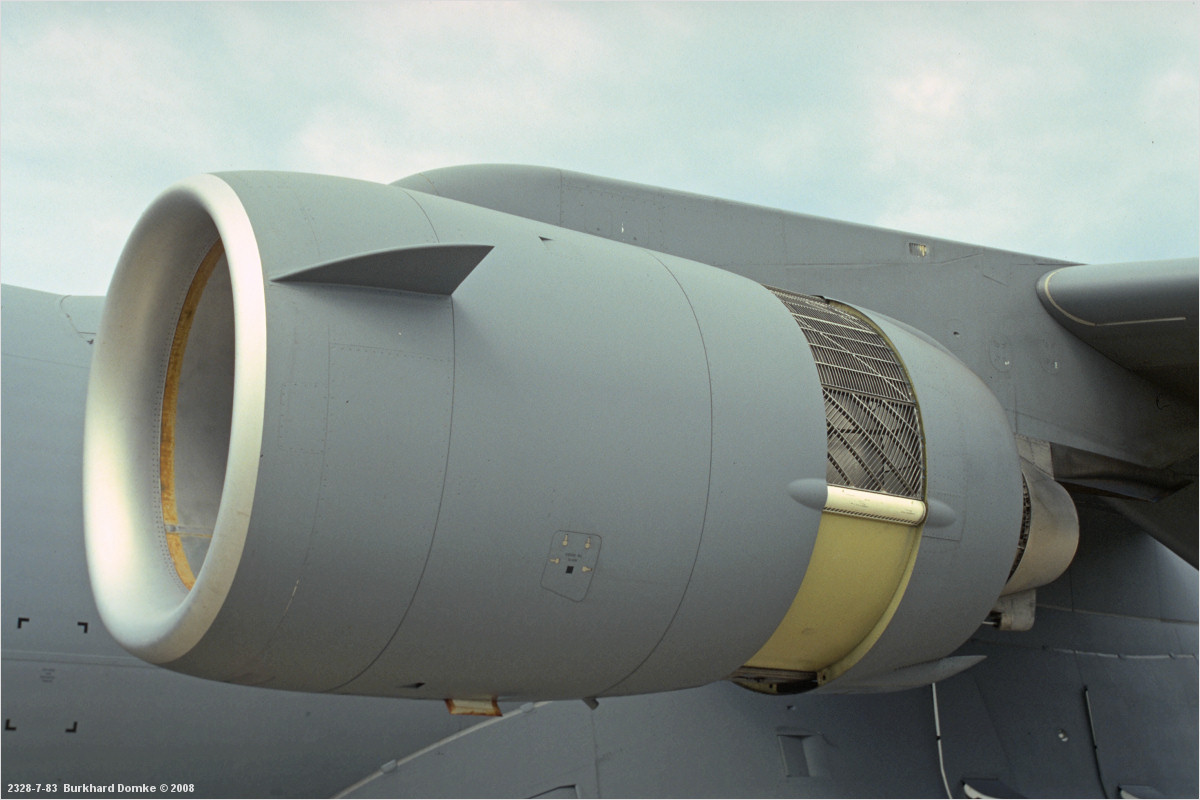 Aircraft in Detail - Boeing C-17A Globemaster III Walkaround Gallery