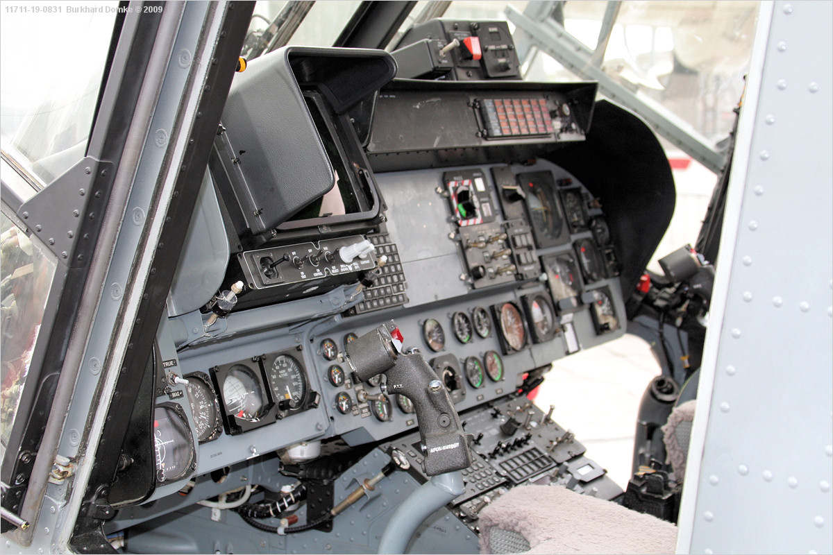 Aircraft in Detail - Westland Lynx Walkaround Gallery